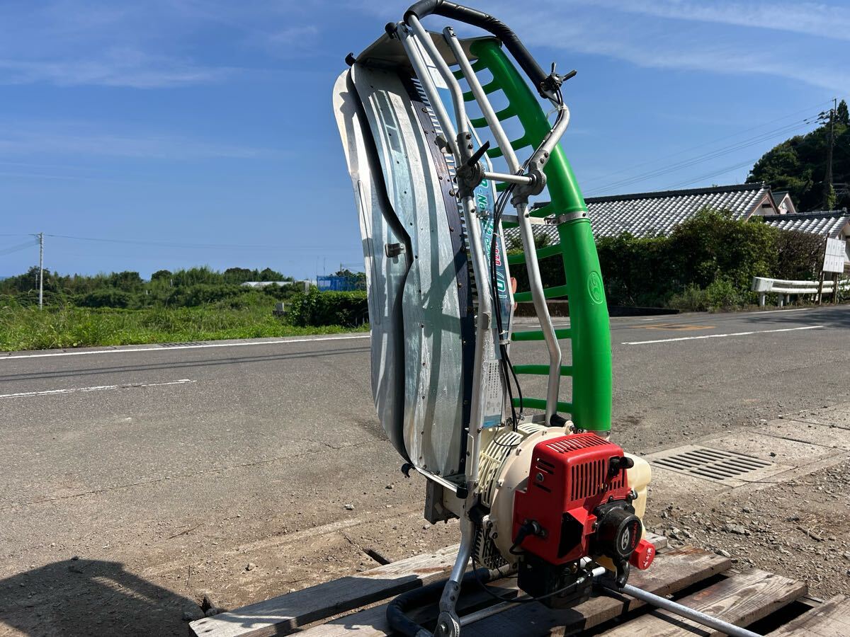 宮崎 落合 茶刈機 茶摘機 剪枝機 V8-NewZ2 1070 D 茶畑 茶園 バリカン 刈ならし機 2サイクル 2人用バリカン 簡易始動動画あり(農業機械)｜売買されたオークション情報 ...