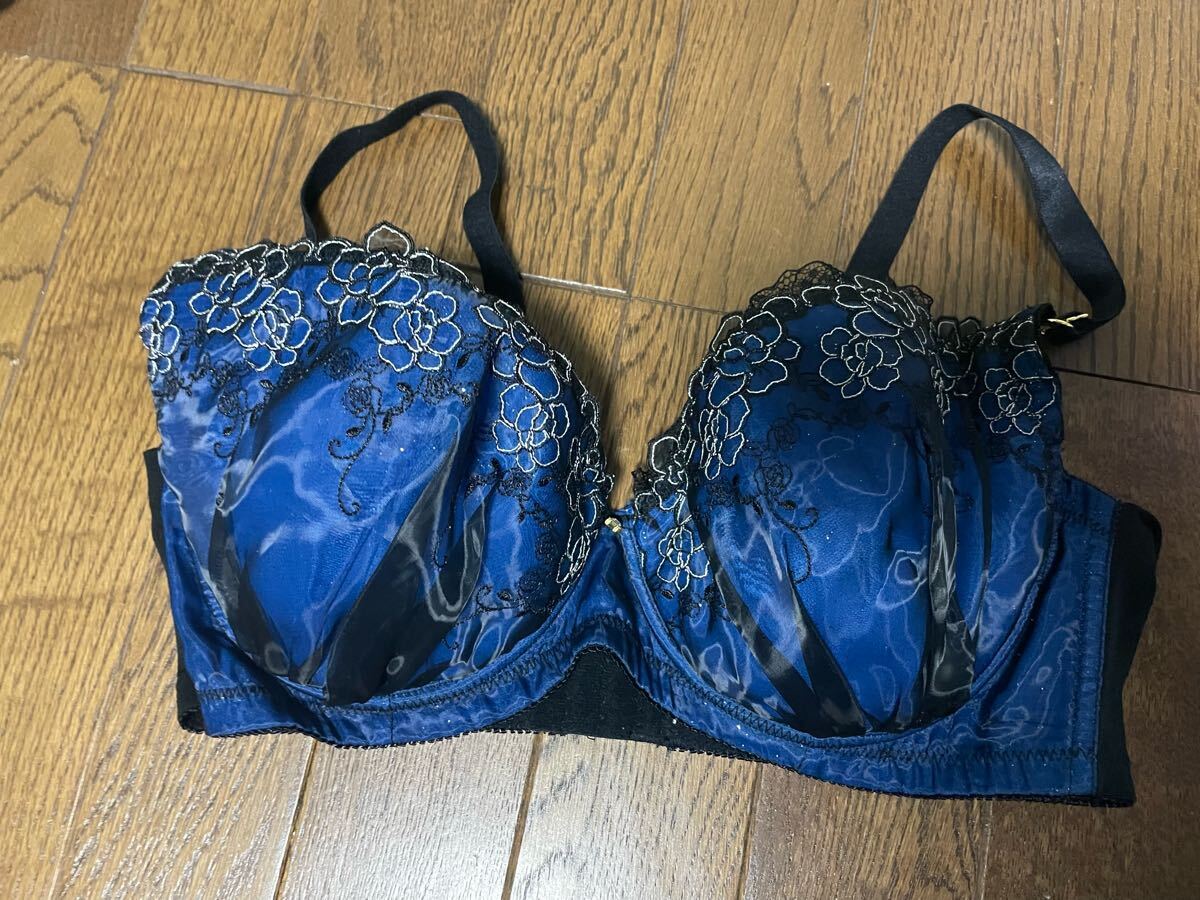 Yahoo!オークション - 補正下着 ブラジャーショーツセット ネイビー 花...