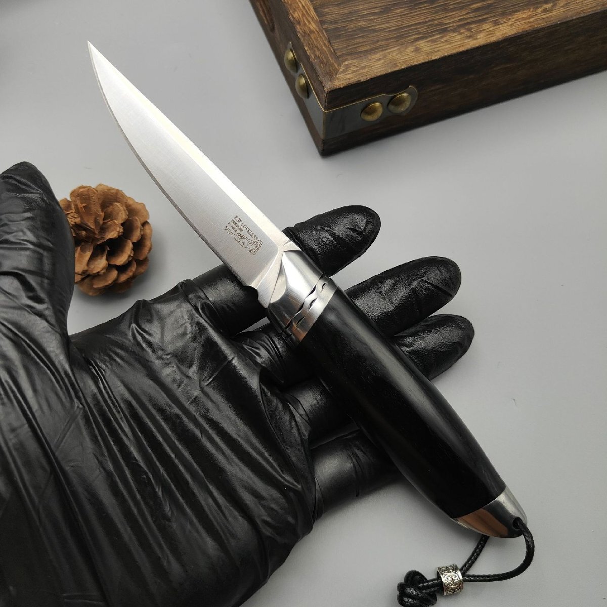 Yahoo!オークション - M390サバイバルナイフ 極厚シルバーブレード薪割...