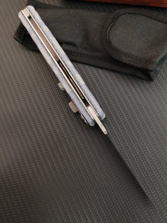 Yahoo!オークション - 限定AKC アウトドア 迷彩 折りたたみナイフ サバ...