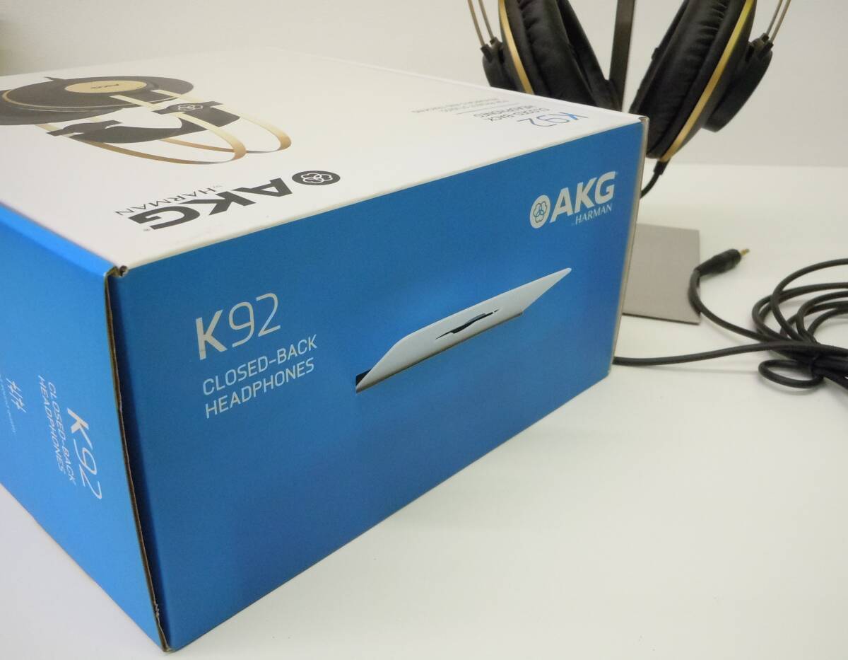 Yahoo!オークション - 5687 音響祭 AKG by HARMAN K92 クローズドバッ...