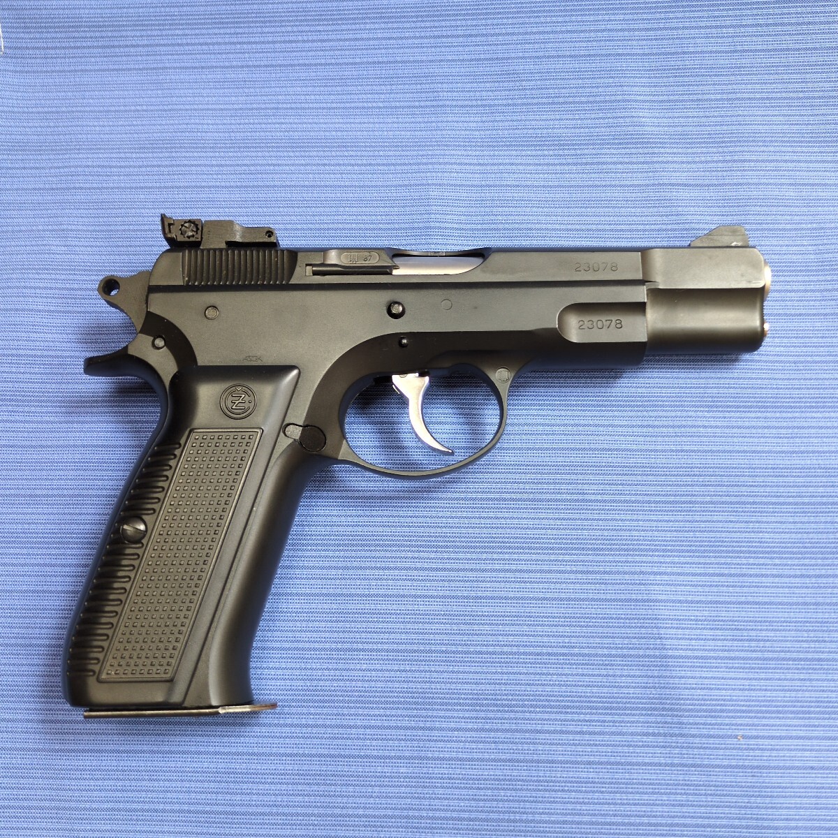 Yahoo!オークション - TAITO CZ75