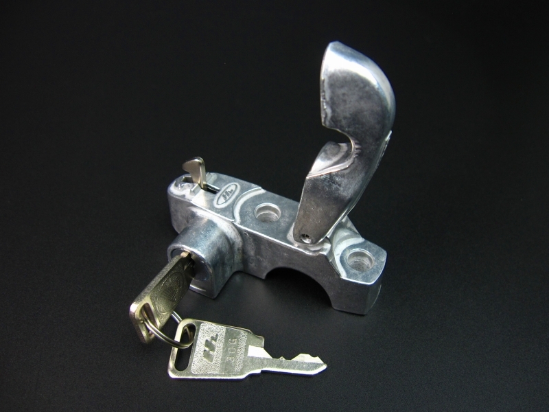 Yahoo!オークション - ホンダ純正ハンドルクランプ取り付けヘルメット...