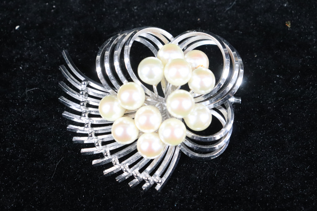 SILVER刻印含む ブローチまとめ アクセサリー レディース パール 琥珀 ゴールドカラー シルバーカラー まとめ売り_KFE_C0728-F018(ブローチ)｜売買されたオークション情報 ...
