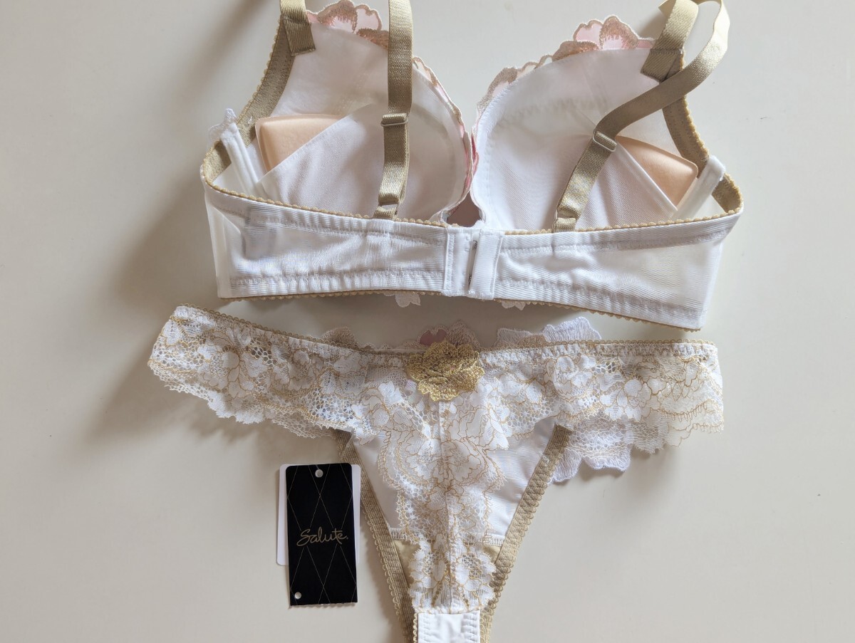 Yahoo!オークション - サルート03 「日本の花嫁」E70+ソングMサイズ IV...