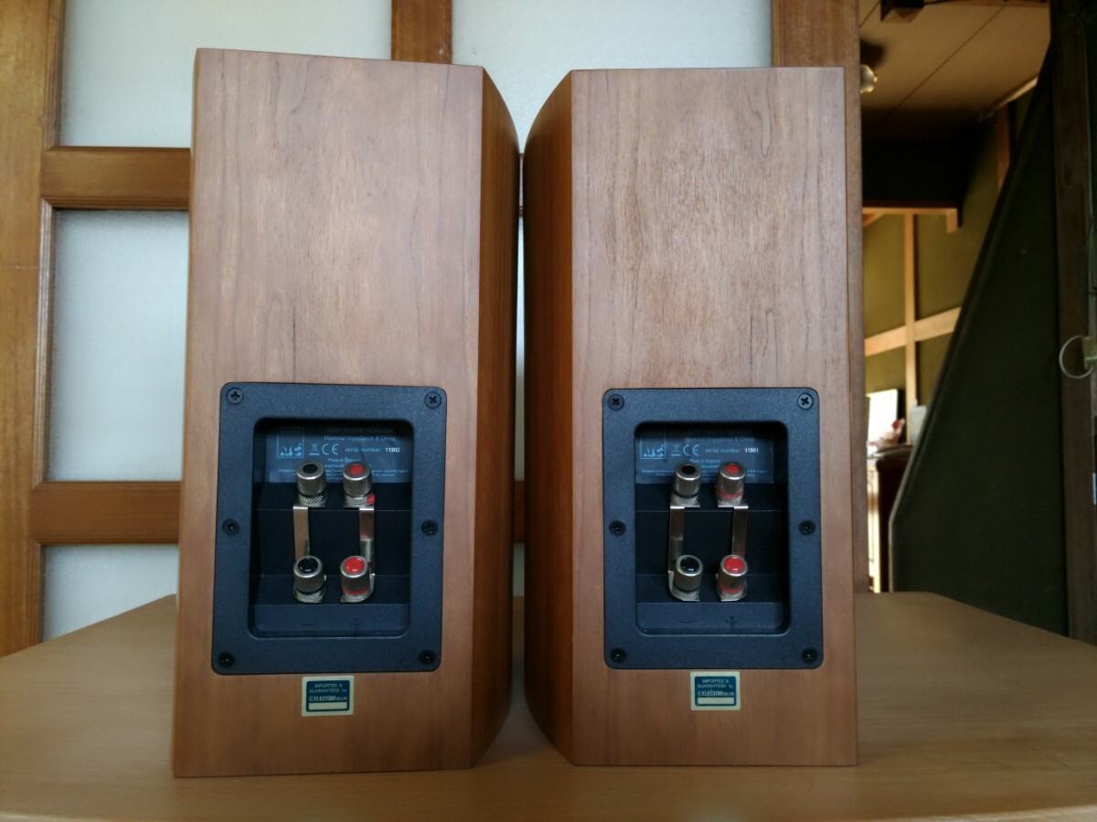 Yahoo!オークション - 現行品 ATC New SCM7 ブックシェルフスピーカー ...