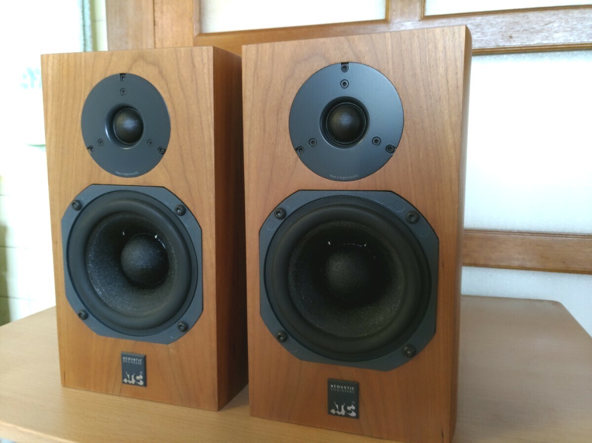 Yahoo!オークション - 現行品 ATC New SCM7 ブックシェルフスピーカー ...