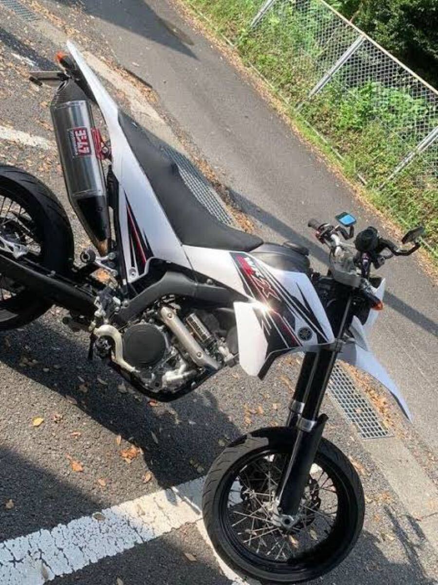 Yahoo!オークション - wr250x/r スパイラルハイステップシート 中古