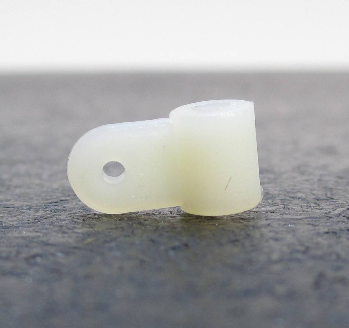 Yahoo!オークション - RGK ナイロンコントロールアーム 3mm用 3入 飛...