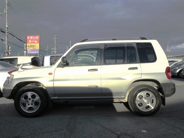 Yahoo!オークション - パジェロイオ 1.8 ZR 4WD 検09.7 4WD ナビ ETC ...