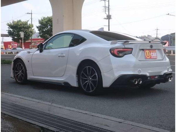 Yahoo!オークション - 86 2.0 GT リミテッド 6速MT TRDフルエアロ&マフ...