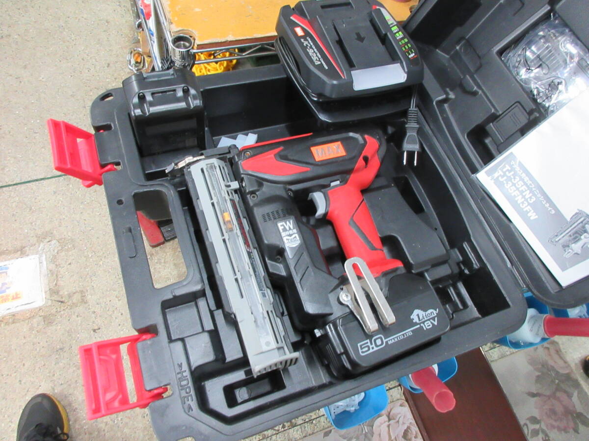 マックス MAX コードレスフィニッシュネイラ TJ-35FN3FW-BC/1850A(エアタッカー)｜売買されたオークション情報、yahooの商品情報をアーカイブ公開 - オークファン ...