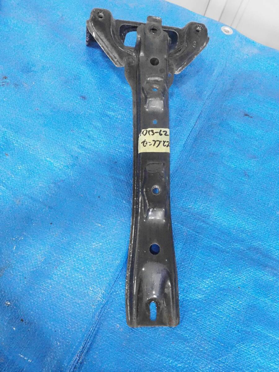 HCR32 センターブレース ボンネット ストライカー キャッチ 2ドア スカイライン HR32 HNR32 BNR32 GTR R32 タイプM AD13-62C(フロント)｜売買された ...