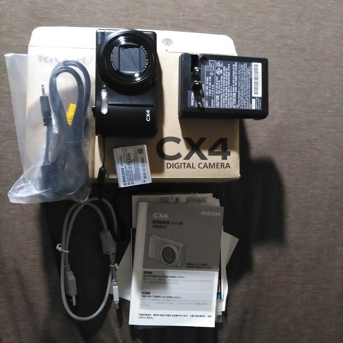 Yahoo!オークション - リコーCX4 コンパクトデジタルカメラ 美品・動作...
