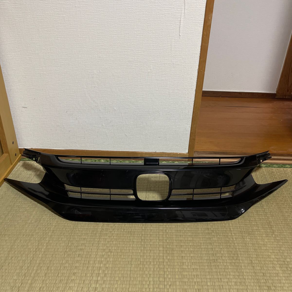 Yahoo!オークション - FK7 前期 シビック ハッチバック 純正フロントグ...