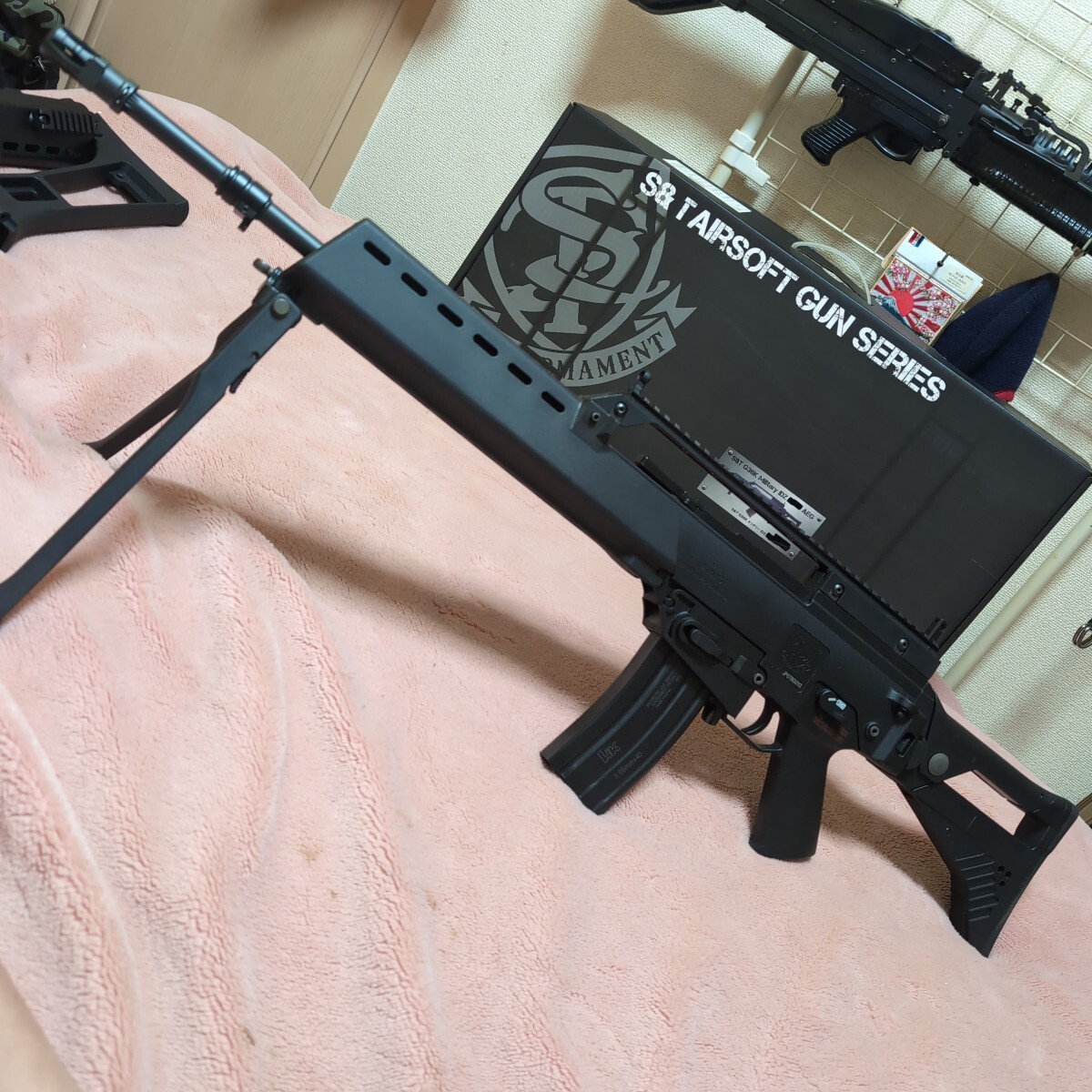 Yahoo!オークション - カスタムパーツ多数付き 着せ替え出来るS&T G36...