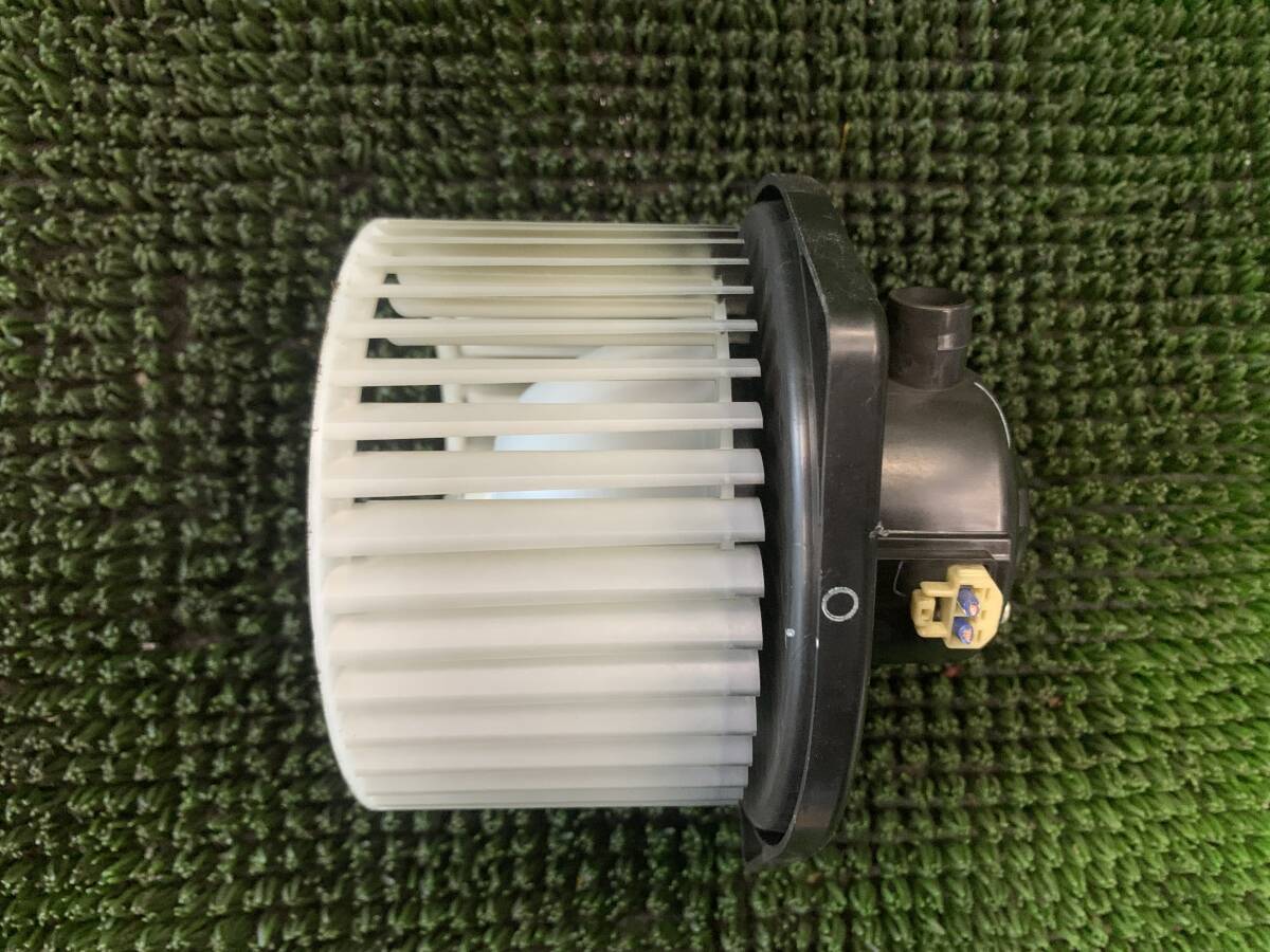 Yahoo!オークション - 即決値段 動作OK Z5-1 三菱 デリカD 5 CV2W CV5...