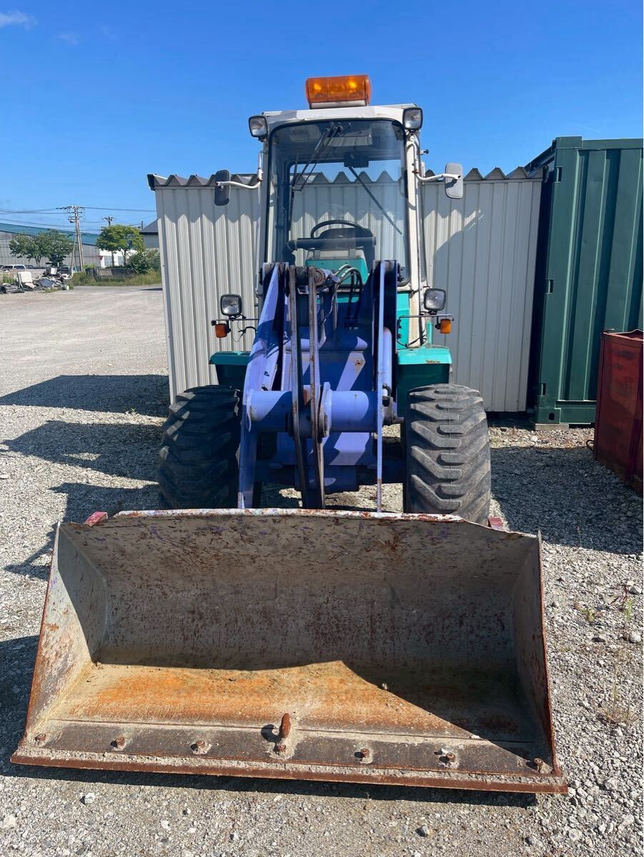 Yahoo!オークション - 【北海道発】タイヤショベル コマツWA40-3E タ...