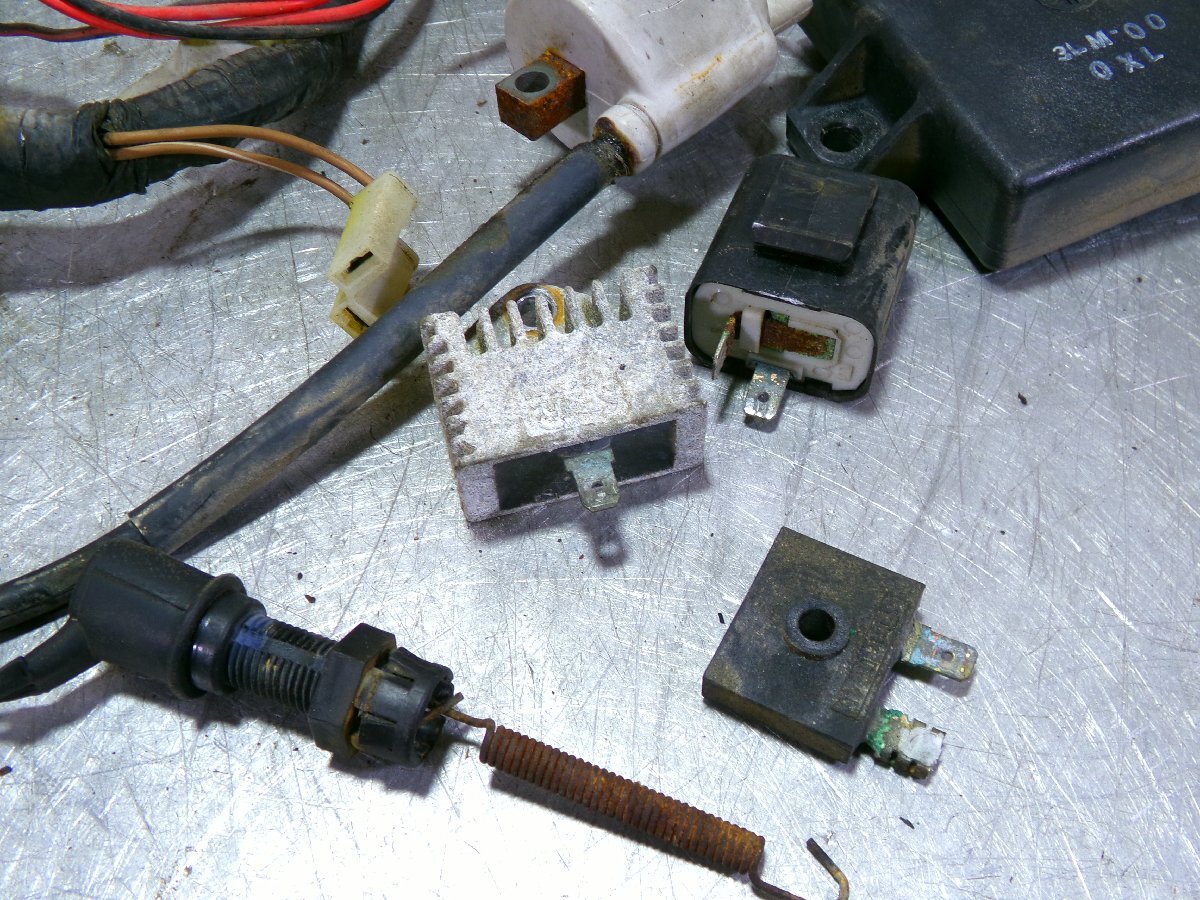 Yahoo!オークション - DT50 17W-4147 ハーネス&IGコイル&CDI&レギュレ...