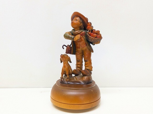 Yahoo!オークション - EE263-N35-4781 ANRI アンリ 木彫り オルゴール ...