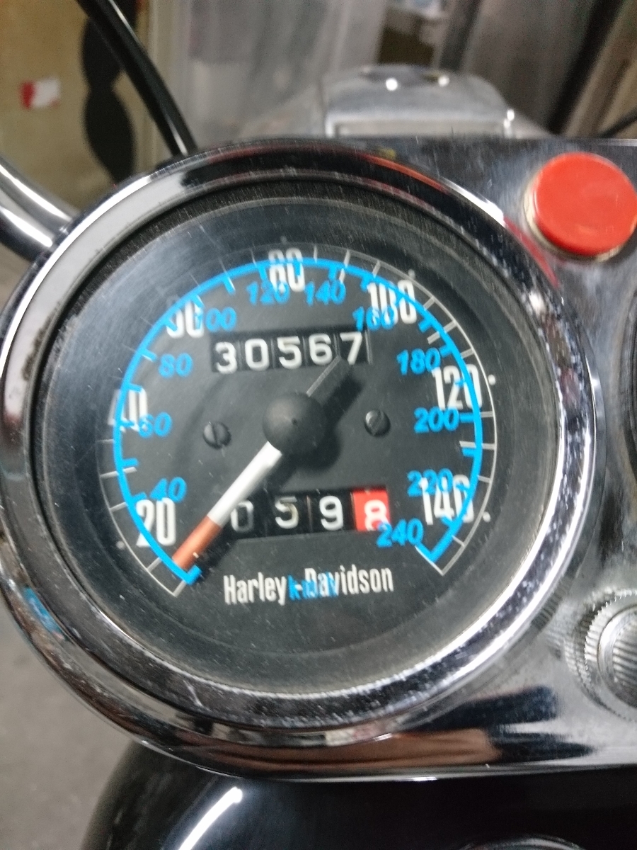 アイアン キロ表示ステッカー XLCH XLH ショベル ビンテージハーレー(ハーレーダビッドソン用)｜売買されたオークション情報、yahooの商品情報をアーカイブ公開 - オークファン ...