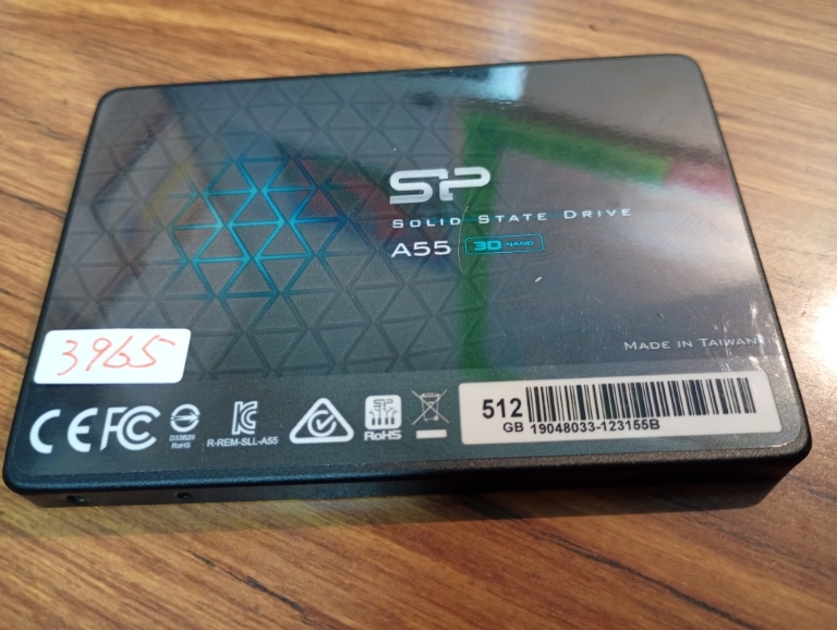 Yahoo!オークション - SSD 512GB （3965時間） シリコンパワー 正常判...