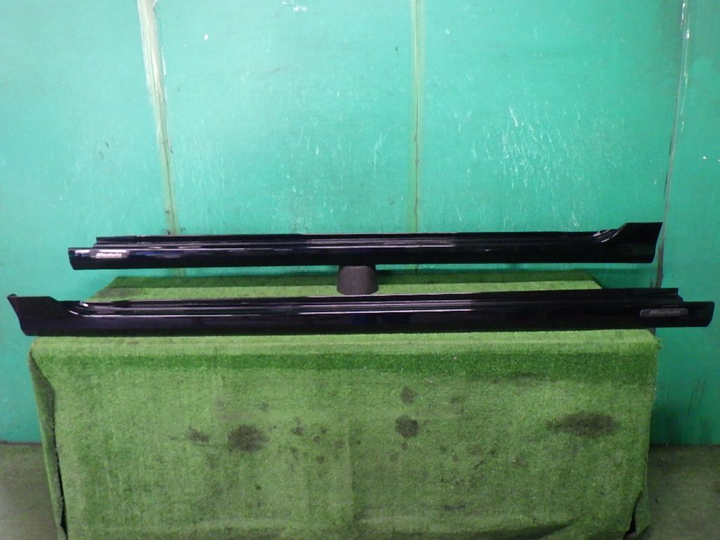 レジェンド[KB1前期]modulo 左右サイドステップ サイドスポイラー モデューロ B92P黒