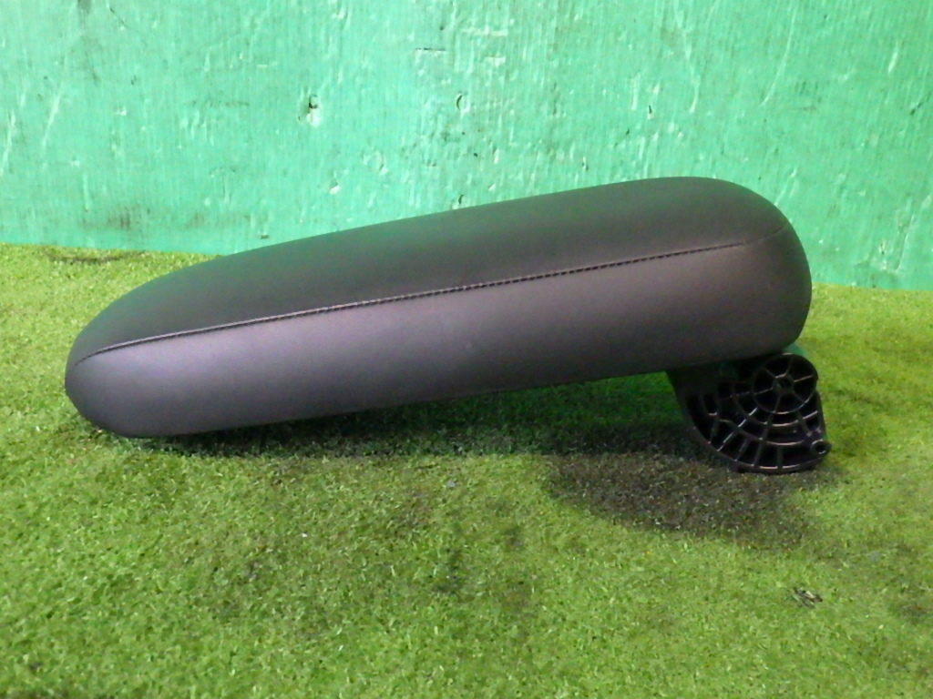 Yahoo!オークション - フィットeHEV[GR3 2022年]レザー センターコンソ...