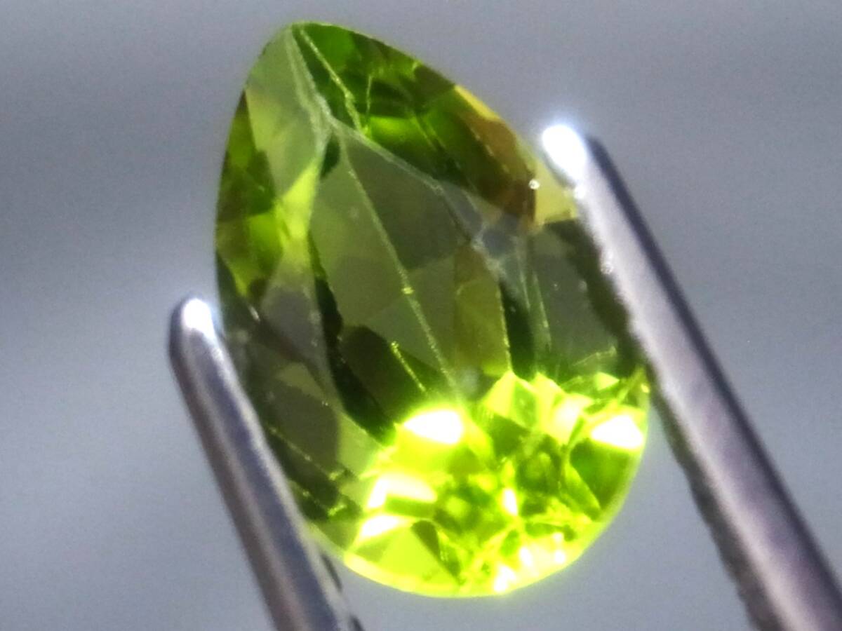 Yahoo!オークション - 0.95ct 新品・天然ペリドット パキスタン産