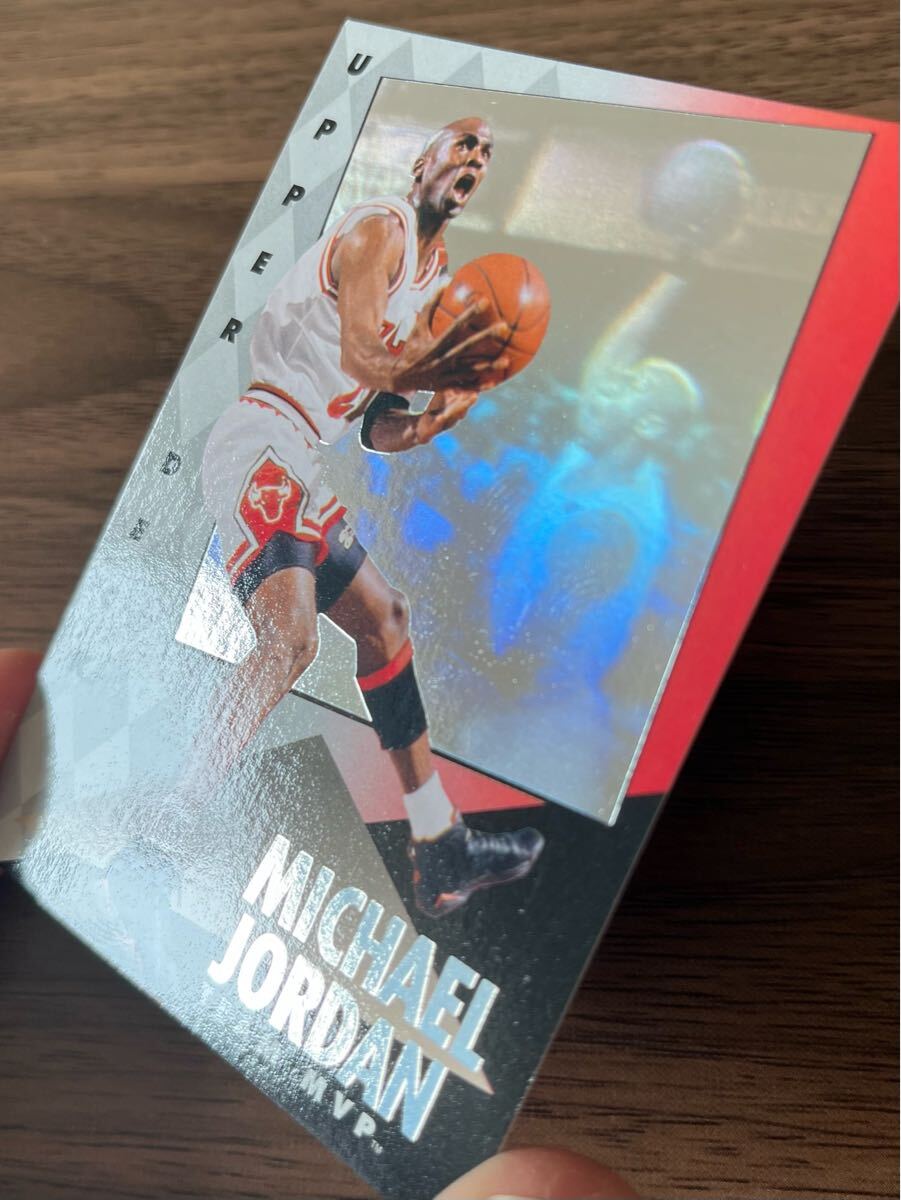 Yahoo!オークション - Michael Jordan 1992-93 Upper Deck Team MVP #4...