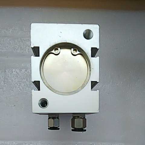 Yahoo!オークション - SMC 180℃開閉ギア式エアチャック MHW2-32D1