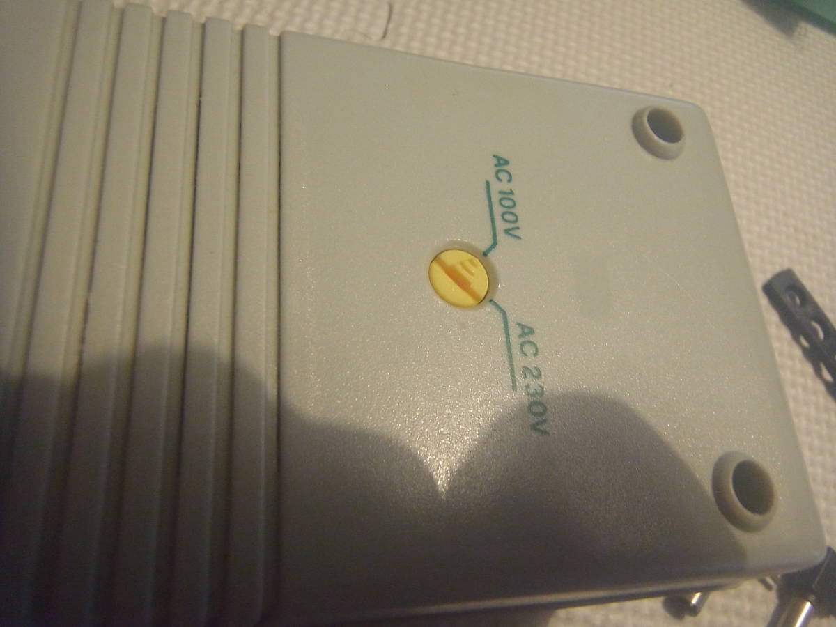 代購代標第一品牌－樂淘letao－AC＞DC変換 多機能アダプター 多数のプラグ付 中古です