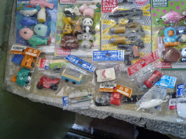 イワコー IWAKO おもしろ けしごむ 消しゴム 大量 まとめて 現状渡し品 同梱不可(消しゴム)｜売買されたオークション情報、yahooの商品情報をアーカイブ公開 - オークファン ...