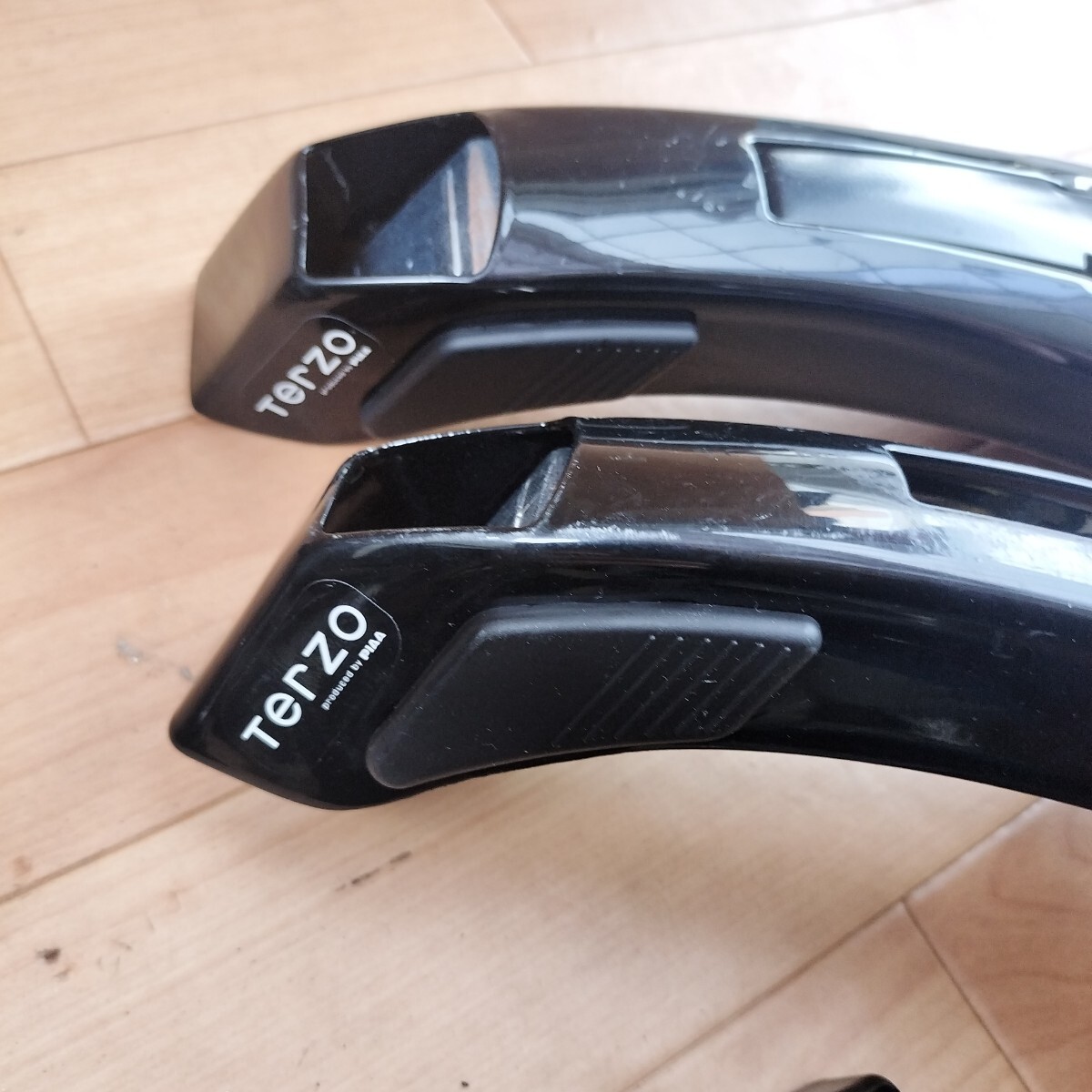 Yahoo!オークション - PIAA/TERZO/EF39 / レインモールタイプ フットセ...