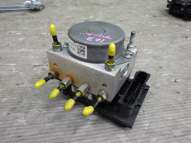 Yahoo!オークション - 即決あり H21年 フリード GB3 ABS アクチュエー...