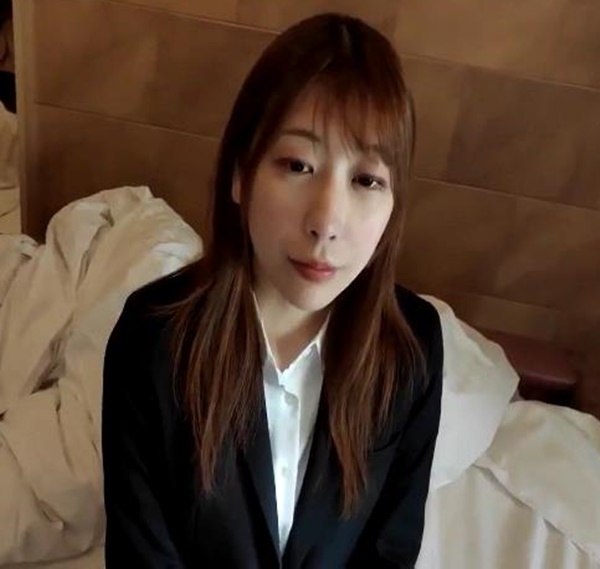 Yahoo!オークション - アダルト誌切り抜き 新人営業OL・出張先の取引先...