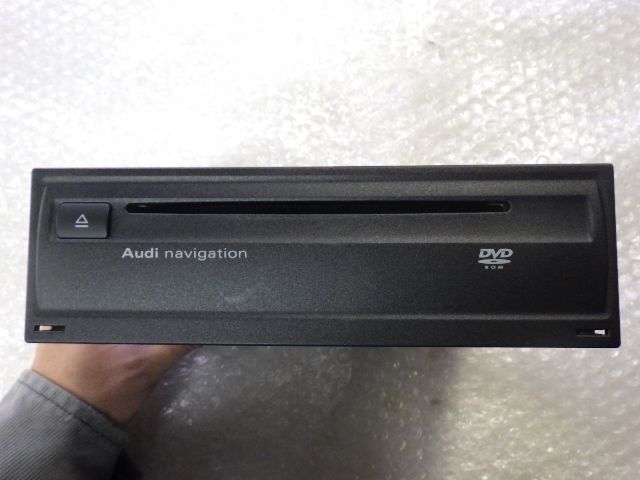 Yahoo!オークション - アウディ A4 8KCDH ナビユニット 純正 中古 8T0...