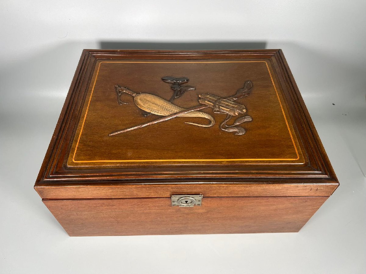 Yahoo!オークション - K0006木箱 霊芝 杖 高肉彫刻 細密細工 木製 小箱...