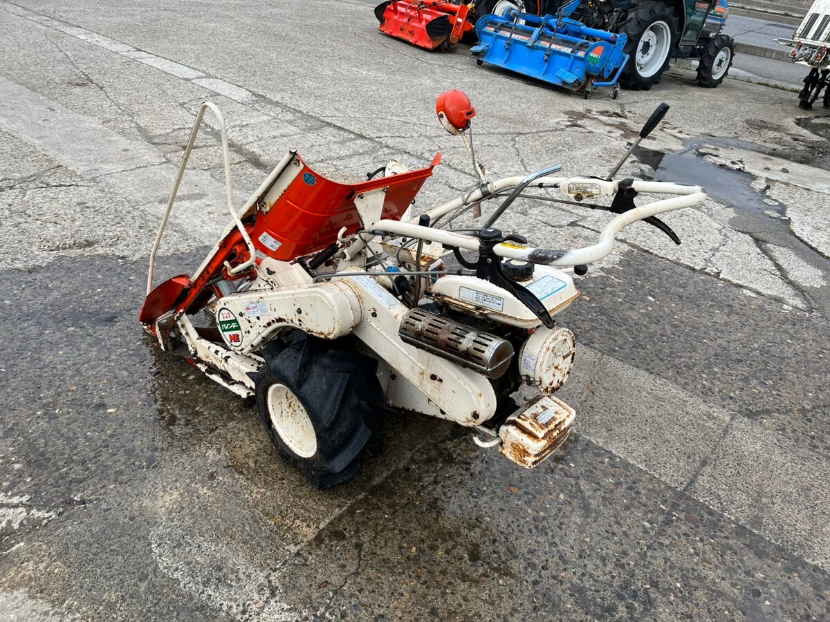 Yahoo!オークション - 【引取限定】青森発 クボタ バインダー HE50A ...