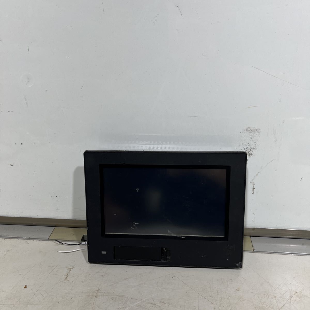 Yahoo!オークション - GB-5681 KEYENCE VT5-W07M 7型タッチパネルディ...