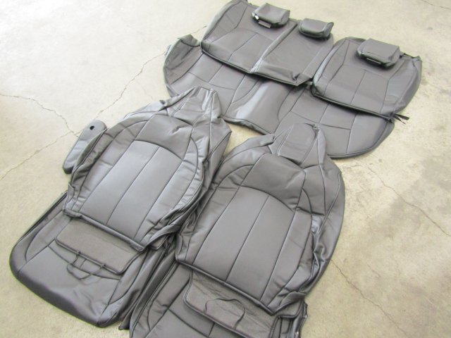 Yahoo!オークション - [48K+EE0] クラッツィオ Clazzio シートカバー ...