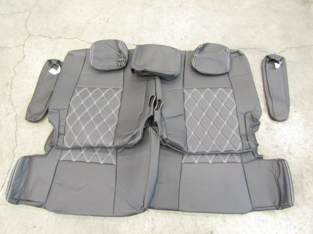 Yahoo!オークション - [55K+EE0] クラッツィオ Clazzio シートカバー ...