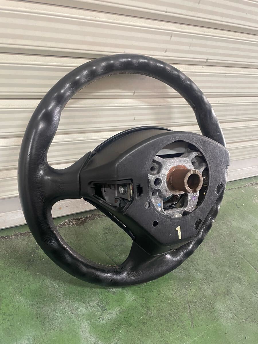 ホンダ シビック タイプR EP3 純正 ステアリング MOMO HONDA CIVIC Type-R DC5 FD2 EU1 CL7 ハンドル EK9 DC2 CL1 赤バッジ エンブレム ...