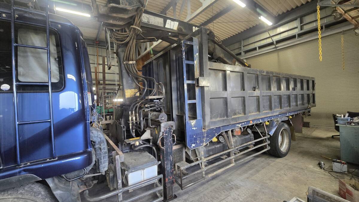 Yahoo!オークション - 平成16年 HIAB 7t 増トン車 走行少30万k台/スク...