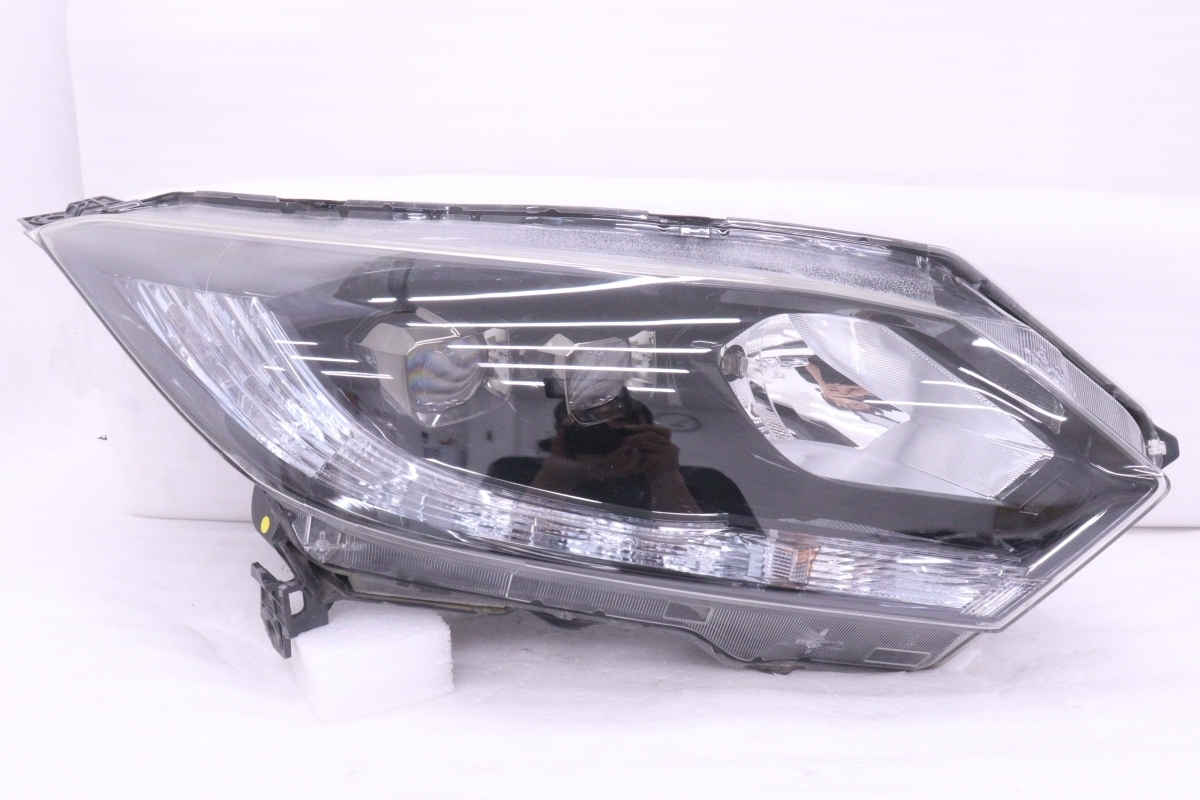 Yahoo!オークション - 58-720 前期 LED RU3 ヴェゼルハイブリッド RS ...