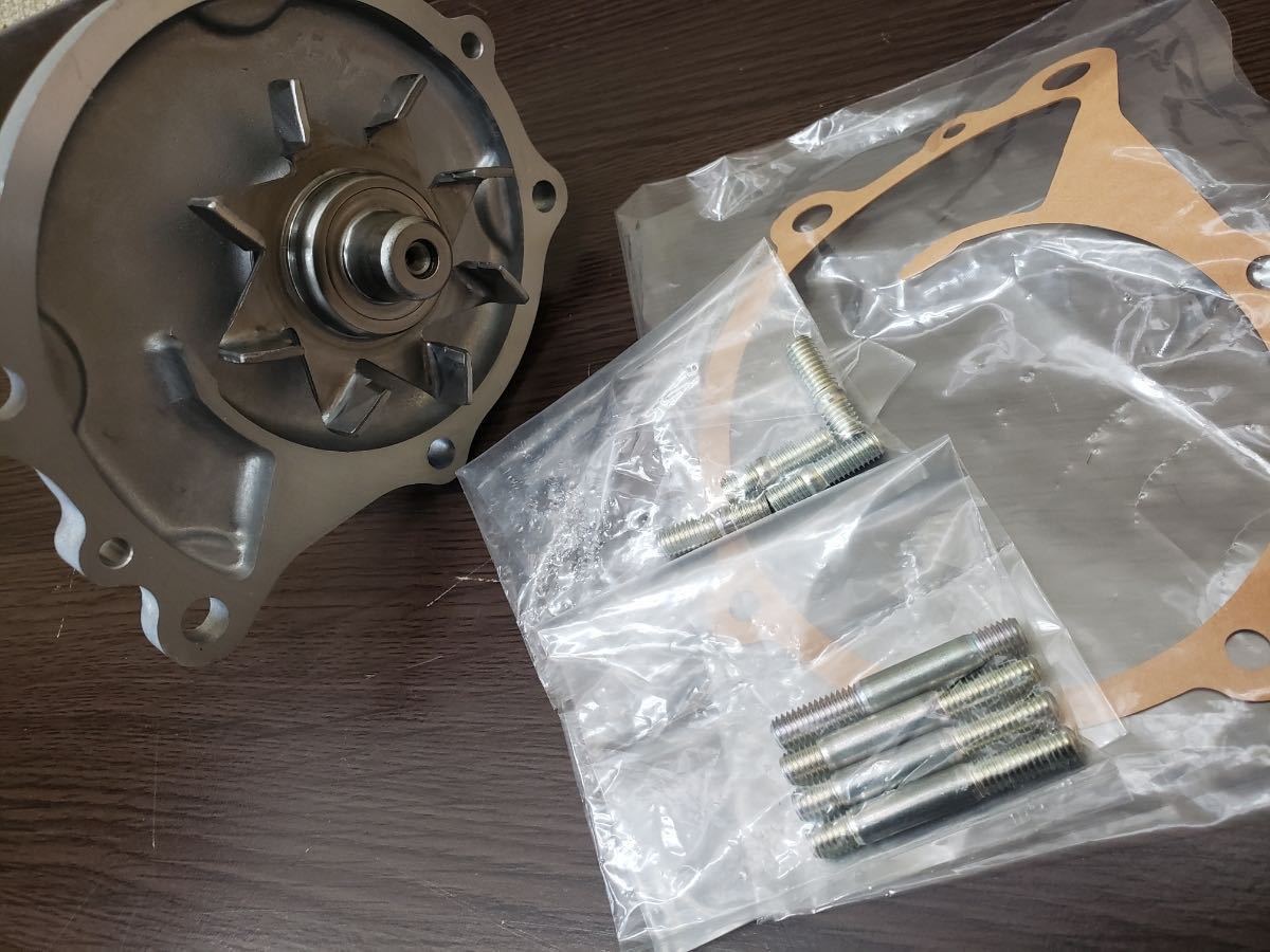 Yahoo!オークション - L6ウォーターポンプ L型エンジン L20 L24 L26 L2...