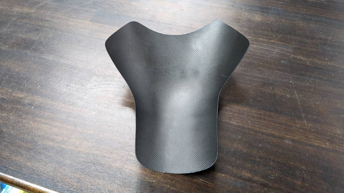 Yahoo!オークション - R1-Z 3XC カーボンタンクカバー 3K綾織 高級ウ...