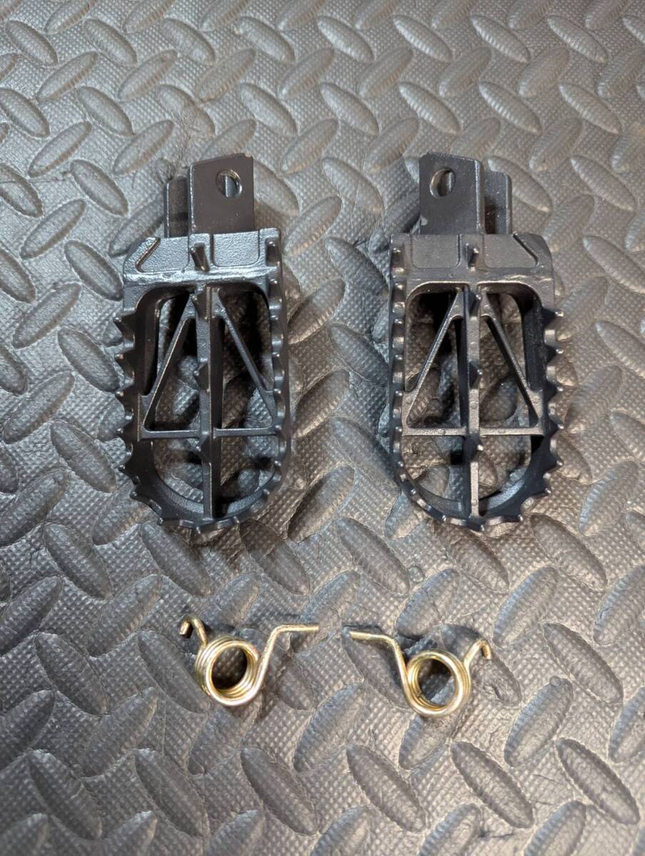 Yahoo!オークション - (中古) クロスカブ110 2BJ-JA45 フットペグ