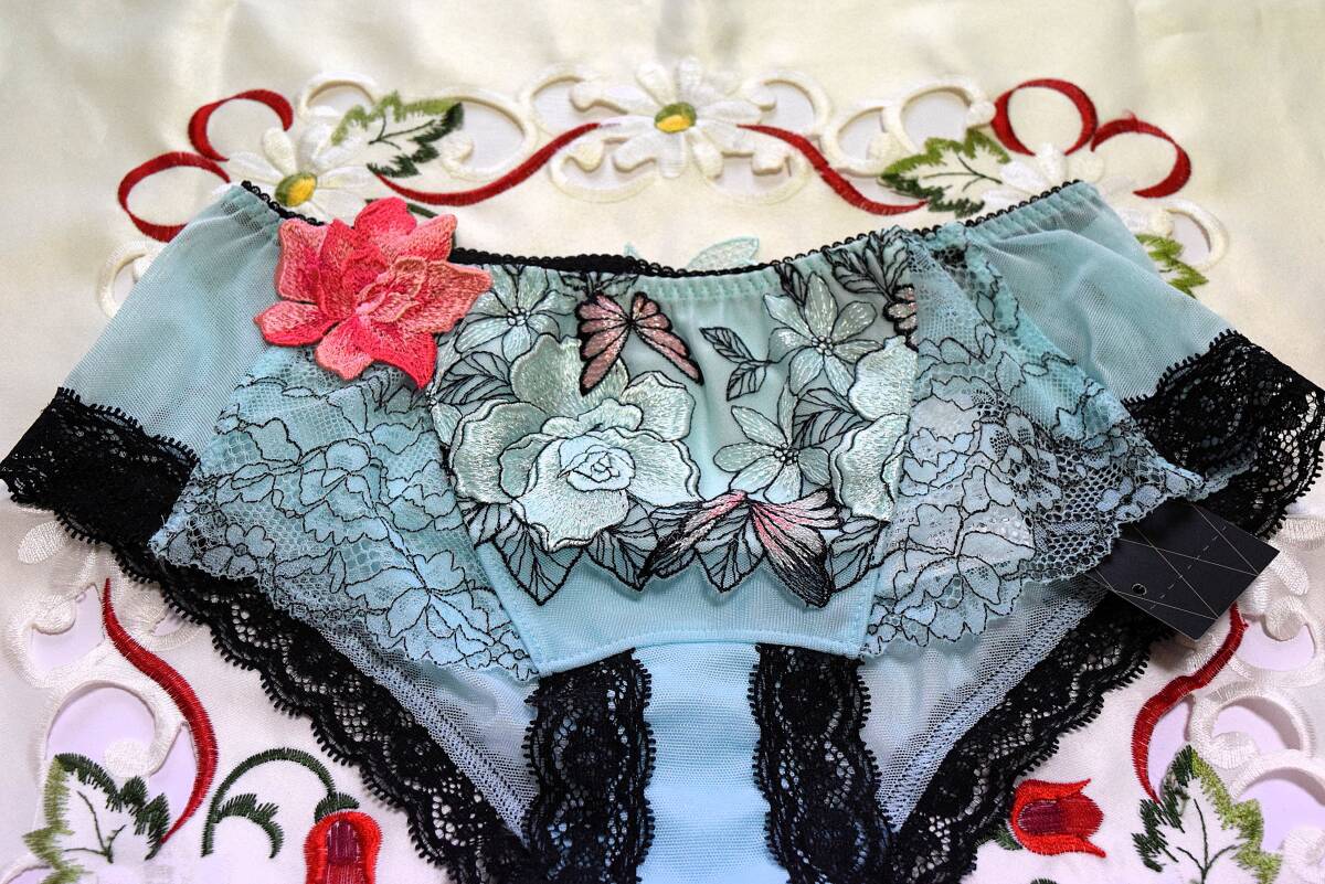 Yahoo!オークション - 新品・タグ付き ワコール サルート 83G・ホリ...