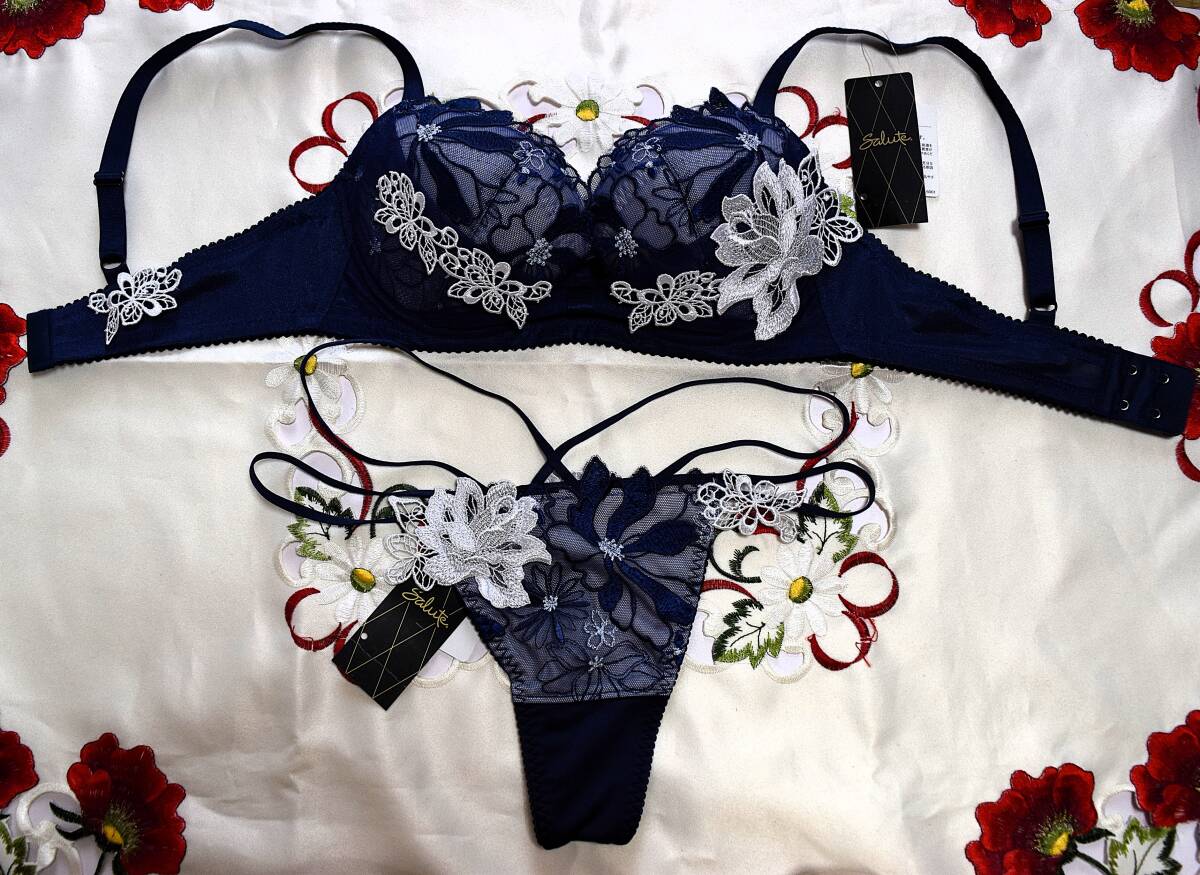 Yahoo!オークション - 新品・タグ付き ワコール サルート 96G・プラ...